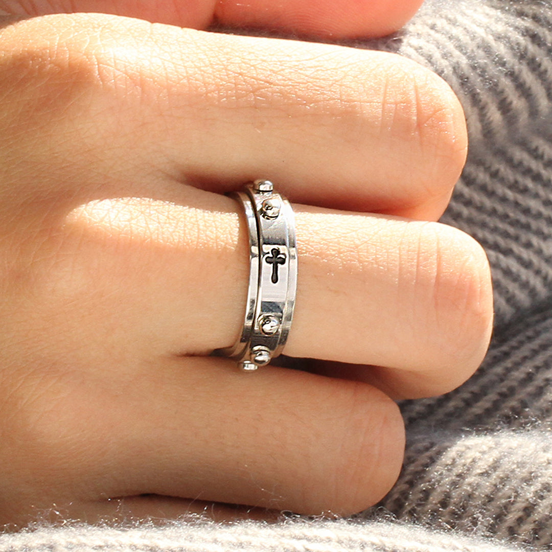 Classic Design Silver Ring Fake Flux Diamond Simulant Channel Set Band 5.5